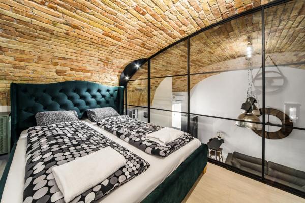 Spacious Loft In The Heart Of Downtown - Budapesta