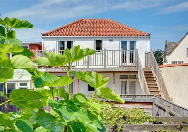 High Tide - Aldeburgh