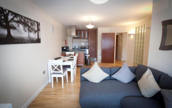 Toothbrush Apartments - Central Ipswich - St Peters St - Essex