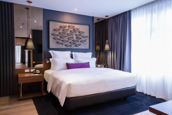 Coro Hotel - Makati