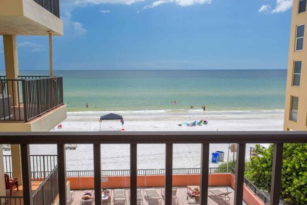 208 - Las Brisas - Madeira Beach