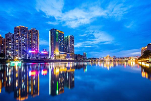 Holiday Inn Neijiang Riverside By Ihg - Neijiang