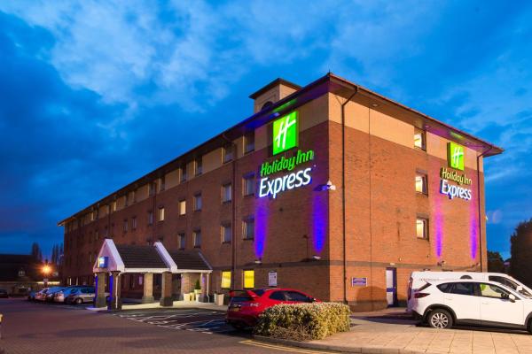 Holiday Inn Express Birmingham Oldbury By Ihg - Wolverhampton