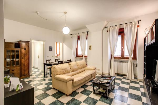 Popolo Accommodation - Lovely Central Apartment - Monti