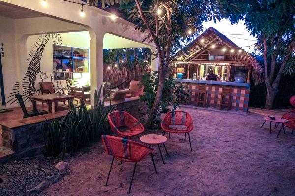 Todos Santos Hostel Super Fast And Stable Satellite Wifi - Todos Santos