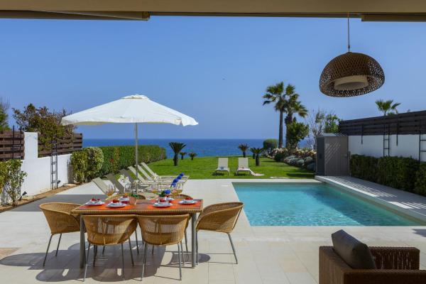 Protaras Beachfront Villa Pietra - Ayia Napa