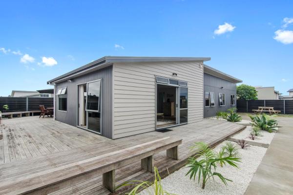 Beauty On Bream Bay - Ruakaka Holiday Home - Waipu