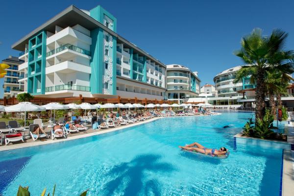 Sea Shell Resort & Spa - Side