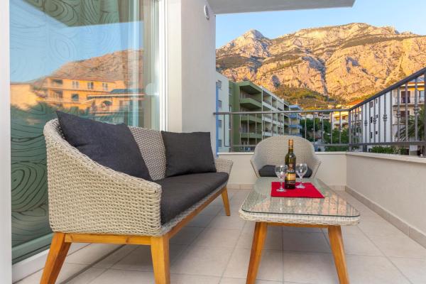 Apartment Krivic - Stunning Vacation Spot - Makarska