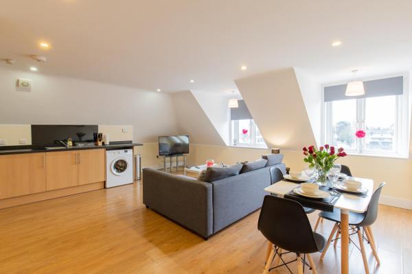 2 Bedroom Penthouse, Clockhouse, Hoddessdon - Hertfordshire