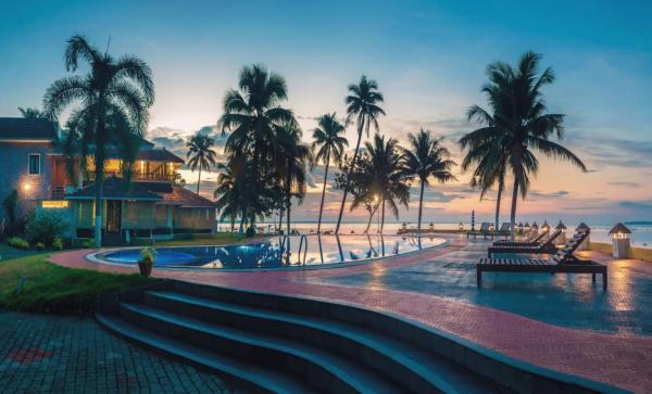 The World Backwaters, Alleppey - Kumarakom