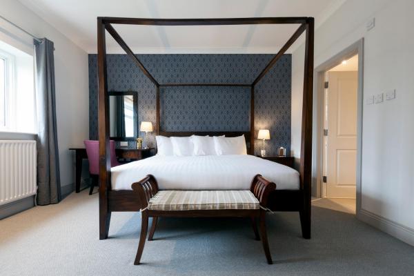 Asperion Hillside Hotel - Woking