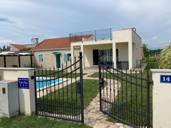 Holiday Home In Zadar With Private Pool - Bibinje