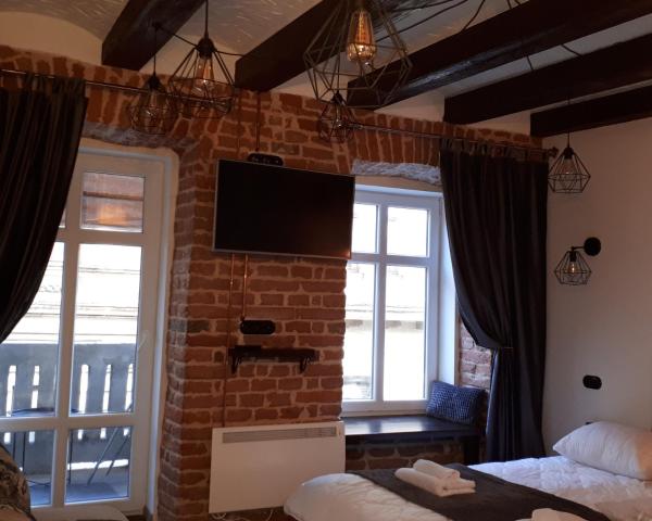 Loft апартаменти з балконом в центрі Львова - Lviv