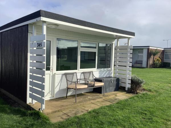 245 Sundowner - Sea Palling