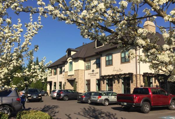 The Dundee - A Trace Hotel - Dundee, OR