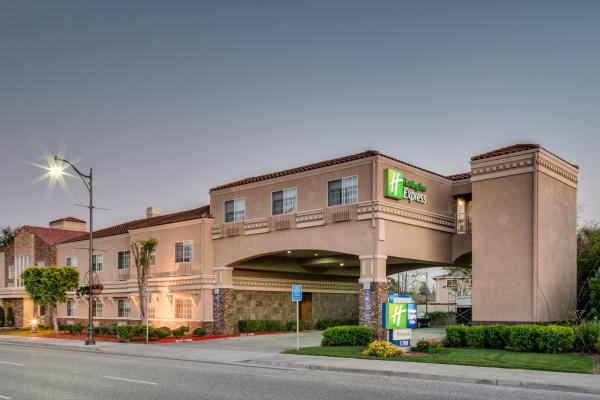 Holiday Inn Express & Suites Santa Clara By Ihg - San Jose, CA