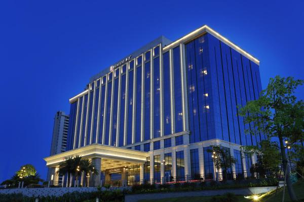 Hualuxe Yangjiang City Center - Yangjiang
