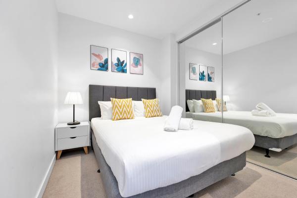 Eporo Tower Modern Apartments Melbourne Central Cbd - Melbourne