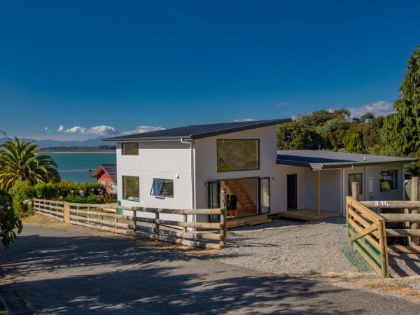 Tapu Bay Treasure - Kaiteriteri Holiday Home - South Island