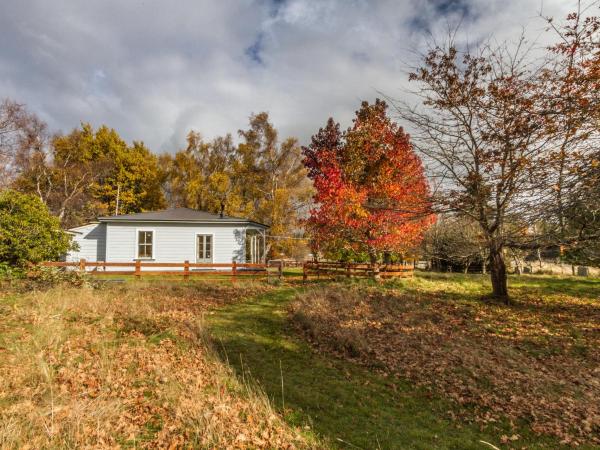 Kaha Cottage - Rangataua Holiday Home - Wairarapa