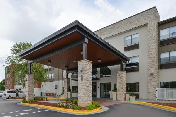 Holiday Inn Express & Suites Raleigh Ne - Medical Ctr Area By Ihg - Clayton, NC