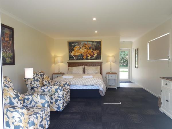 Homestead With Mountain View, Garden View, Farm Animals, Farm Stay - New Zealand