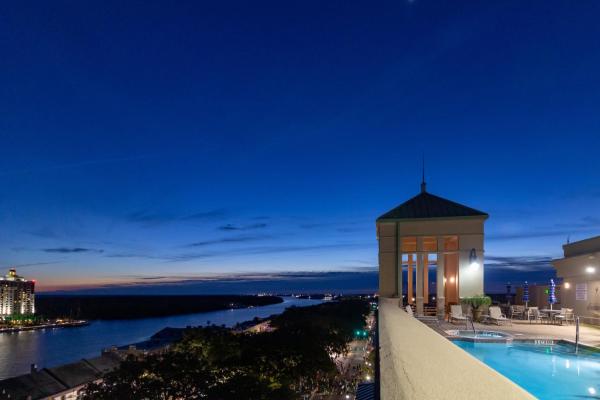 Holiday Inn Express Savannah - Historic District - Wilmington Island, GA