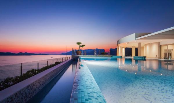 Royal Blue Hotel - Croatia