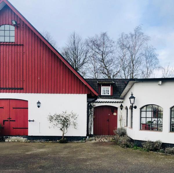 Stort Rymligt Boende Med Två Sovrum Och Pentry I Lantlig Miljö - Trelleborg