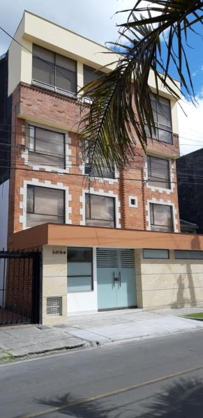 100 Wonderful House - Bogota
