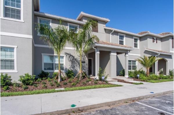 Three-bedroom Apartment Davenport - Florida