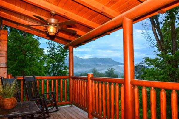 Hideaway Haven - Great Smoky Mountains National Park