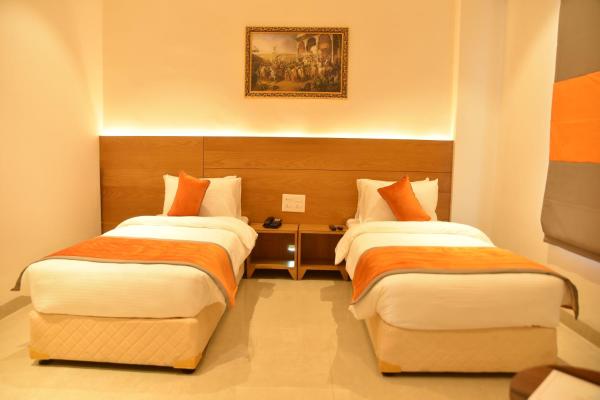 Hotel Icon Rajpura - Rajpura