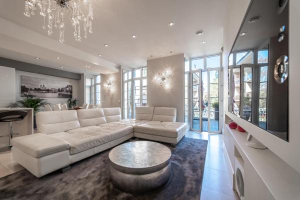 Le Reflet Du Lac - Annecy