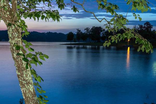 Ruby's Lake House - Sevierville