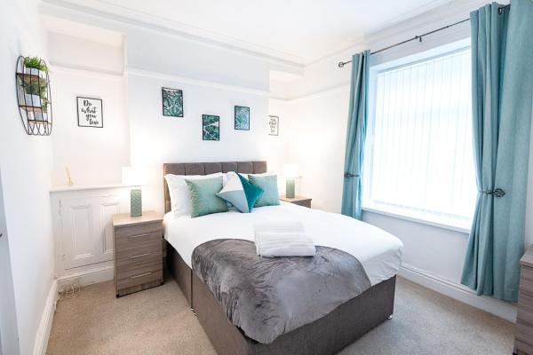 Working In Swansea - Try Us Out - Wales