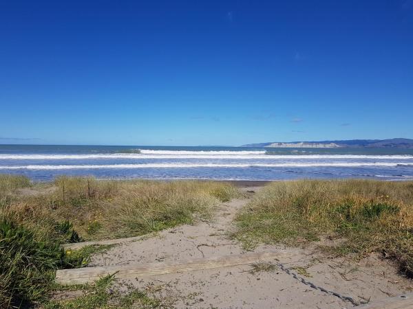 Whispering Sands Beachfront Motel - Gisborne