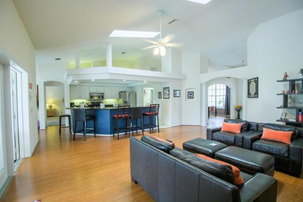 Spacious Modern Pool Home, Family & Golf Trips - 4727 Home - Inverness, FL