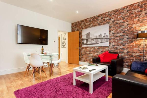 Stylish 2 Bed 2 Bath *Close To Beach And Centre With Parking* - Bournemouth