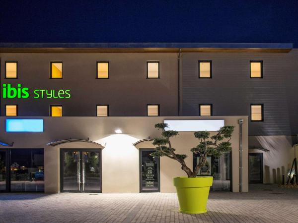 Ibis Styles Villeneuve Sur Lot - Villeneuve-sur-Lot