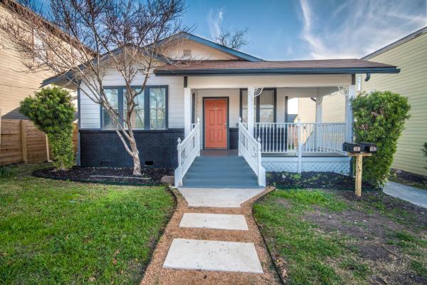 Downtown View Cozy 2br1ba Home Sleeps 8 - San Antonio, TX
