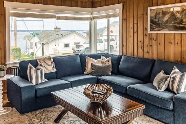 Madrona Beach House - Camano Island, WA