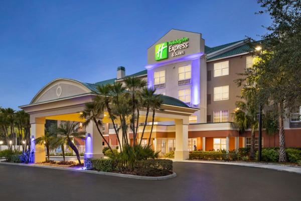 Holiday Inn Express & Suites Sarasota East By Ihg - Sarasota, FL
