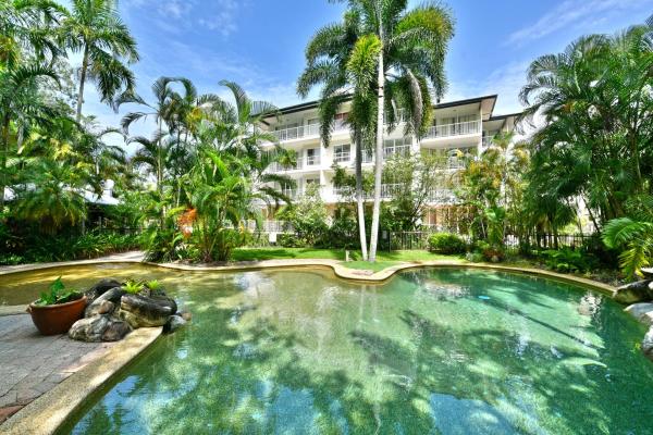 Golden Sands Beachfront Resort - Cairns
