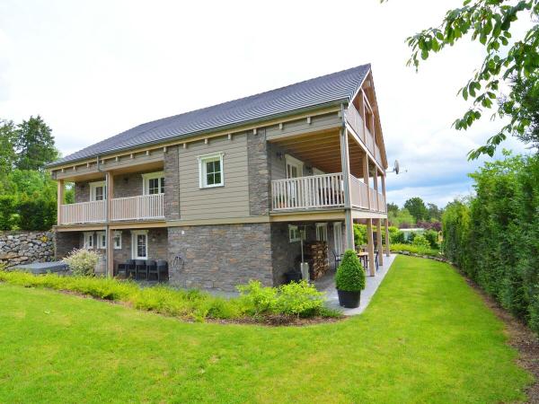 Superbe Chalet Avec Jacuzzi Et Sauna Situé àDurbuy - Durbuy