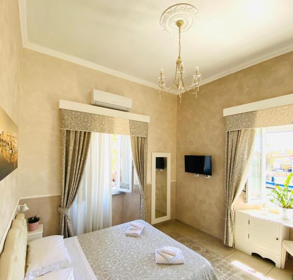 Domus Valadier B&b Guesthouse - 菲烏米奇諾