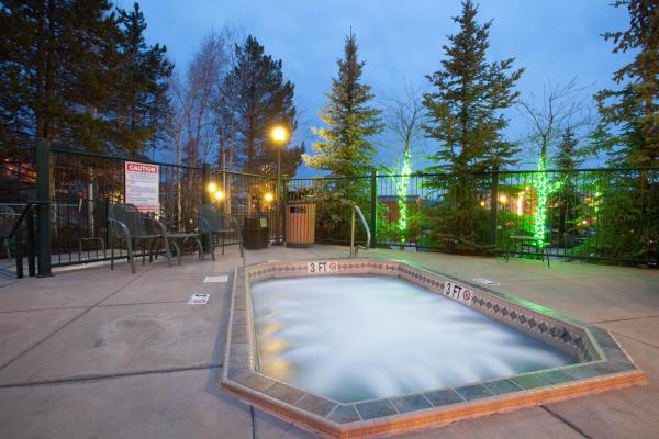 Kutuk Condominiums - Steamboat Springs, CO