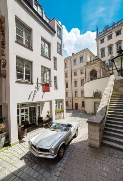 Hotel Am Rathaus - Gersthofen