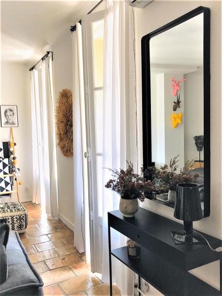 L ÎLot Secret - Appartement Nîmes Centre Terrasse Et Climatisation - Nîmes